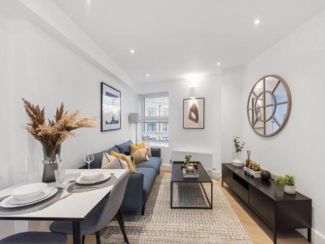 1 bedroom flat for sale