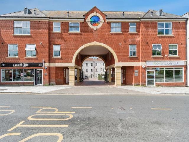 1 bedroom flat for sale