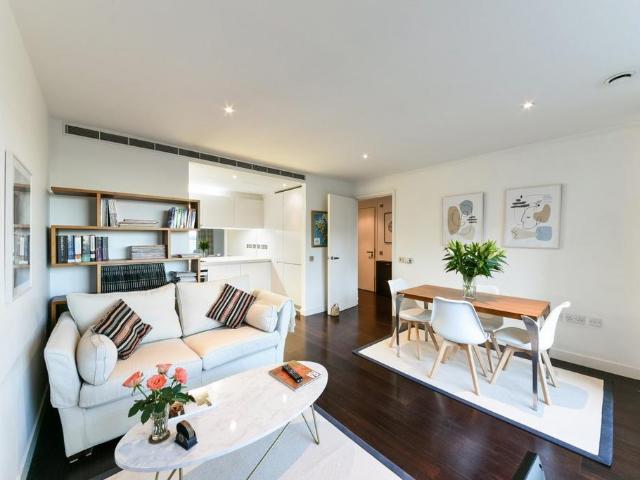 1 bedroom flat for sale