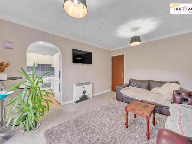 1 bedroom flat for sale