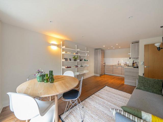 1 bedroom apartment for sale