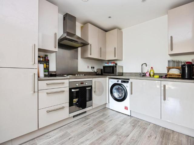 1 bedroom flat for sale