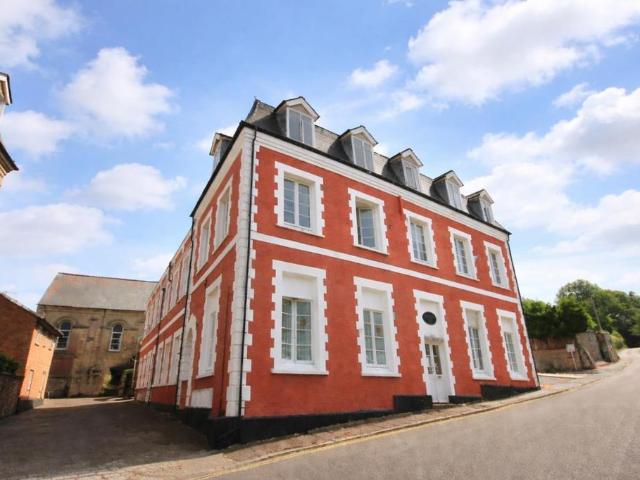 1 bedroom flat for sale
