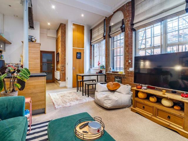 1 bedroom flat for sale