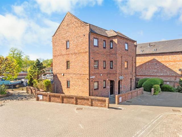 1 bedroom flat for sale