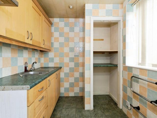 1 bedroom flat for sale