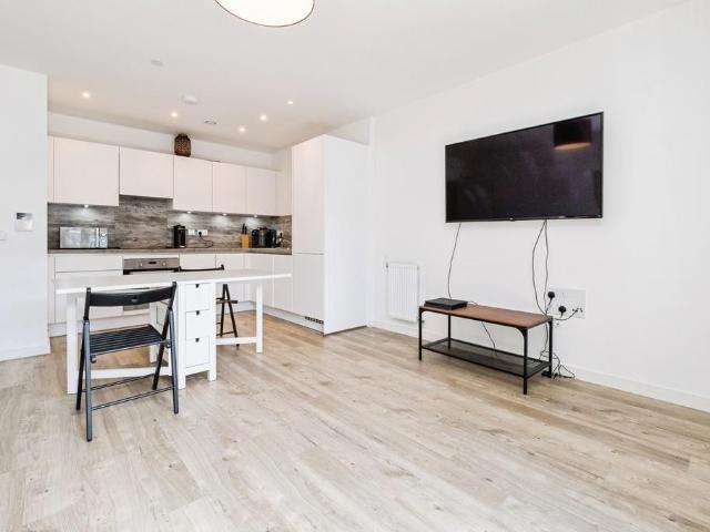 1 bedroom flat for sale