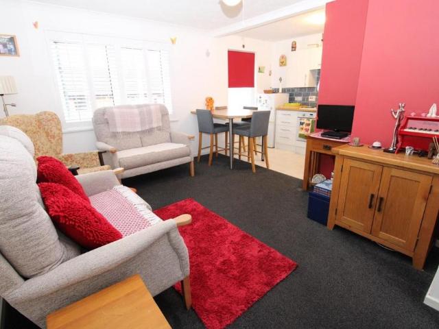 1 bedroom flat for sale