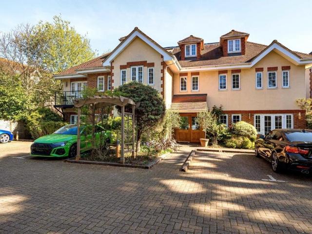 1 bedroom flat for sale