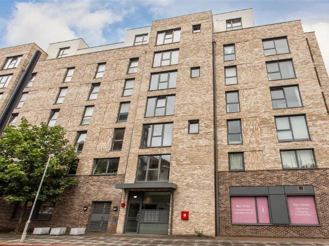 1 bedroom flat for sale