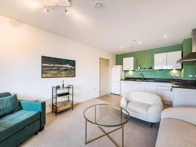1 bedroom flat for sale