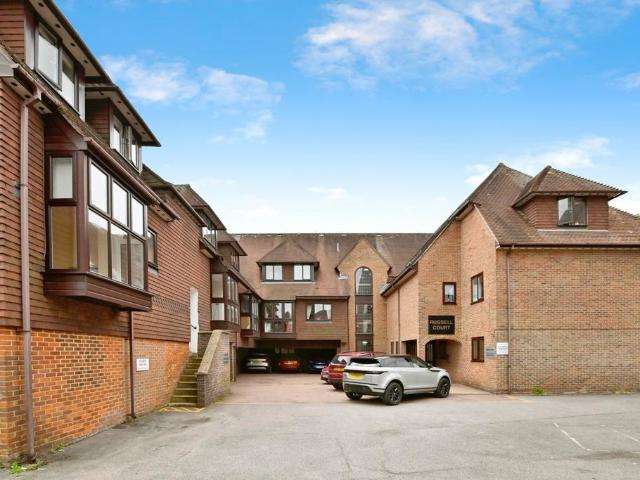 1 bedroom flat for sale