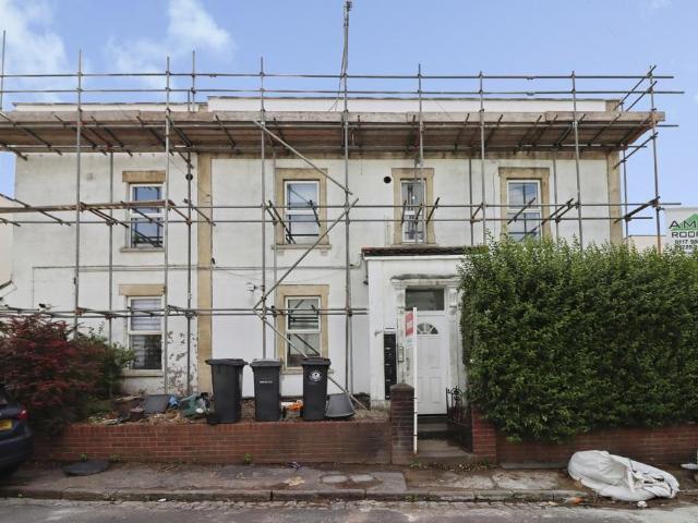 1 bedroom flat for sale