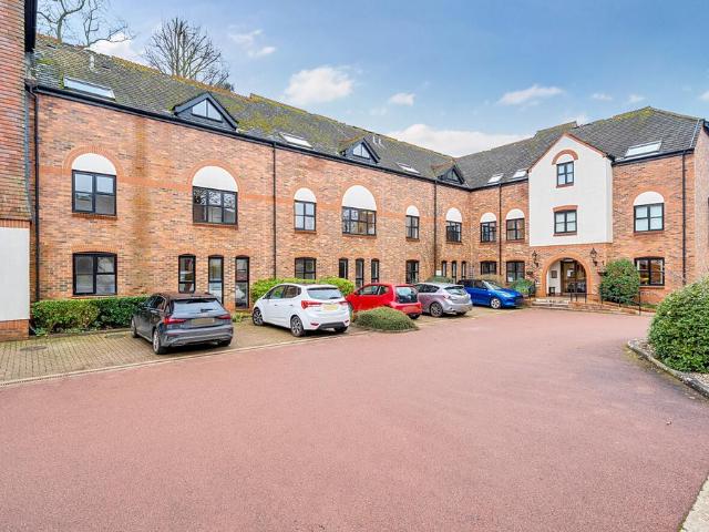 1 bedroom flat for sale