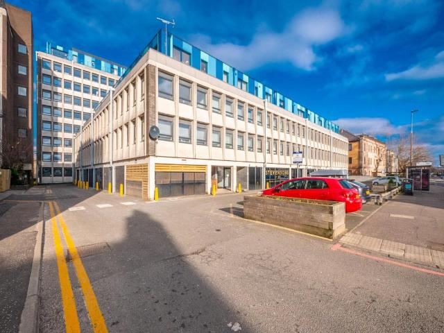 1 bedroom flat for sale