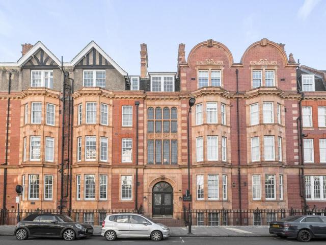 1 bedroom flat for sale