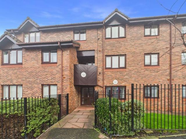 1 bedroom flat for sale
