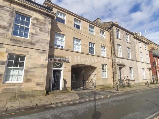 1 bedroom flat for sale