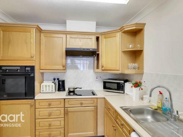 1 bedroom flat for sale