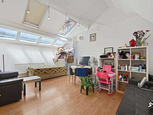 1 bedroom flat for sale