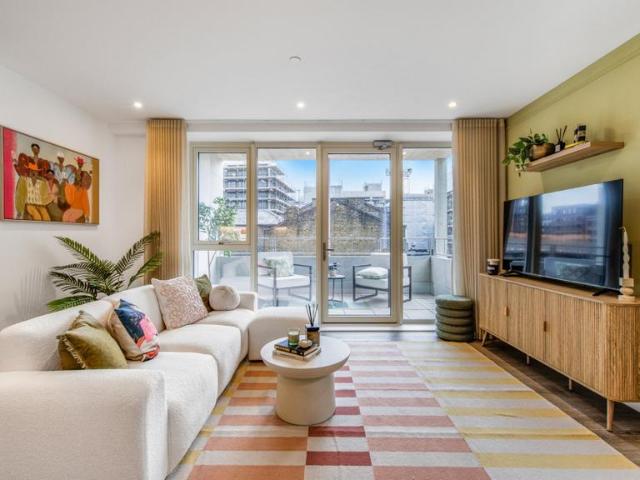 1 bedroom flat for sale