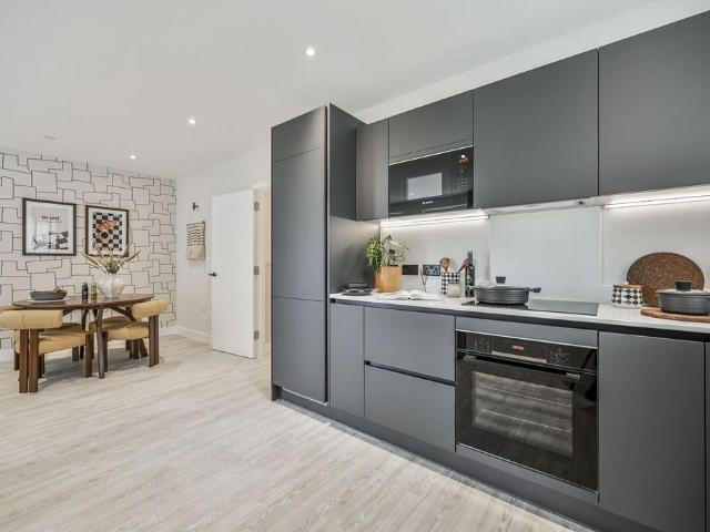 1 bedroom flat for sale