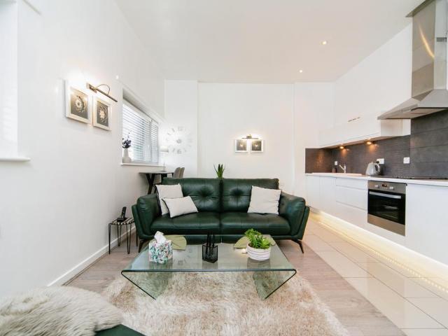1 bedroom flat for sale