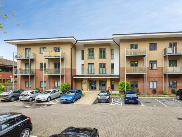 1 bedroom flat for sale