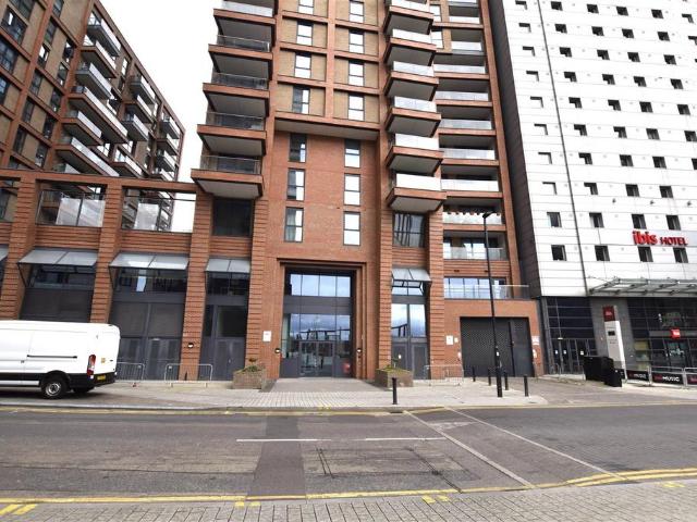 1 bedroom flat for sale