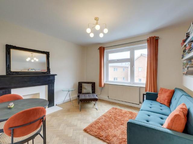 1 bedroom flat for sale