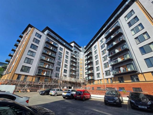 1 bedroom flat for sale