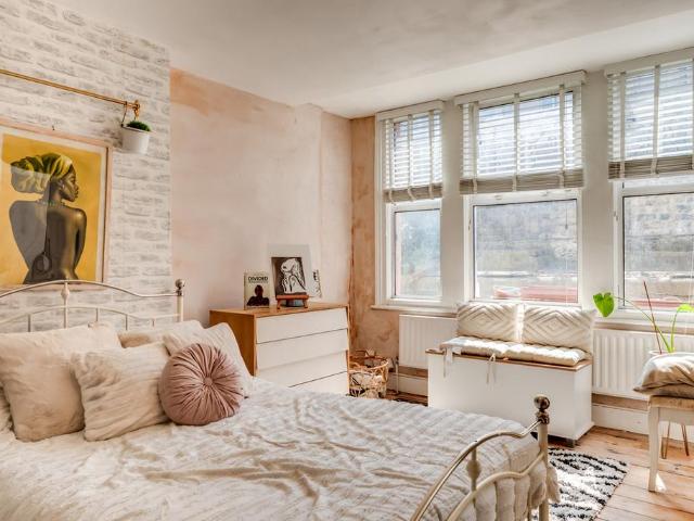 1 bedroom flat for sale