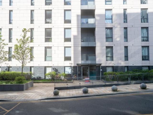 1 bedroom flat for sale
