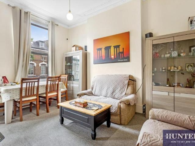 1 bedroom flat for sale