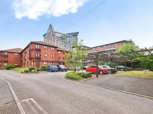 1 bedroom flat for sale