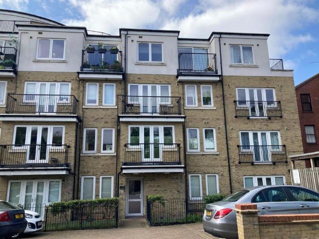 1 bedroom flat for sale