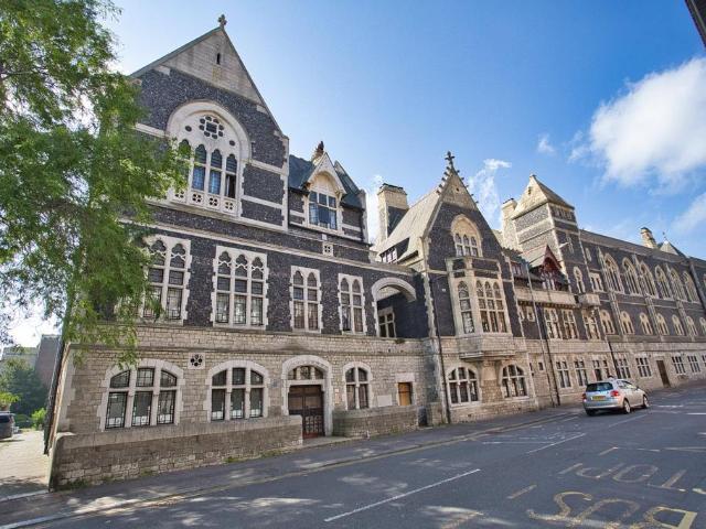 1 bedroom flat for sale