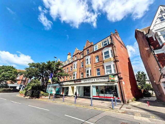 1 bedroom flat for sale