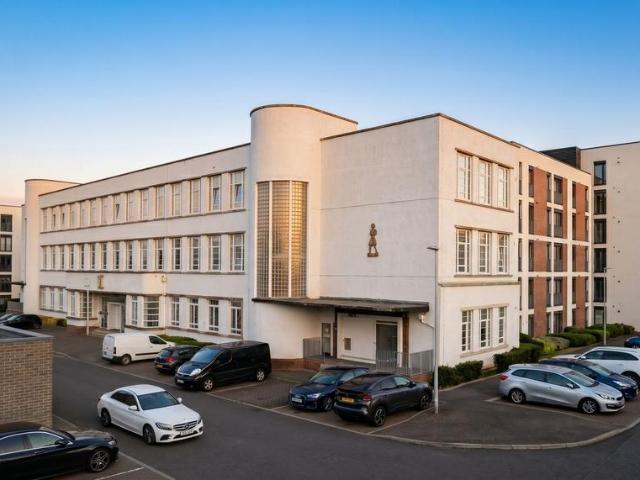 1 bedroom flat for sale