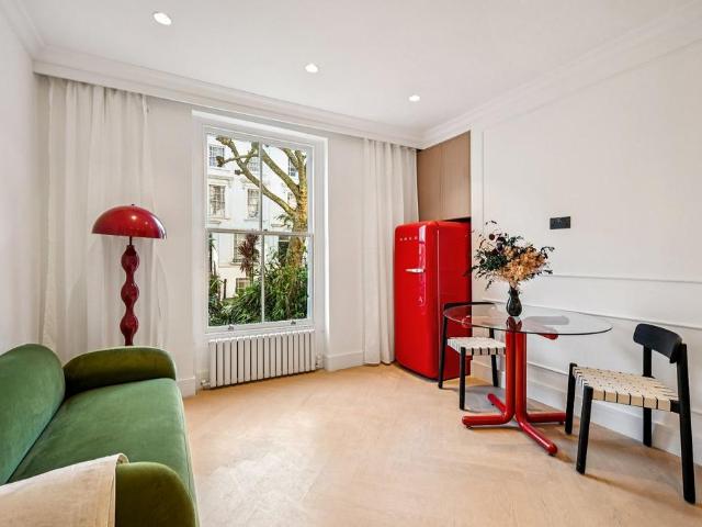 1 bedroom flat for sale