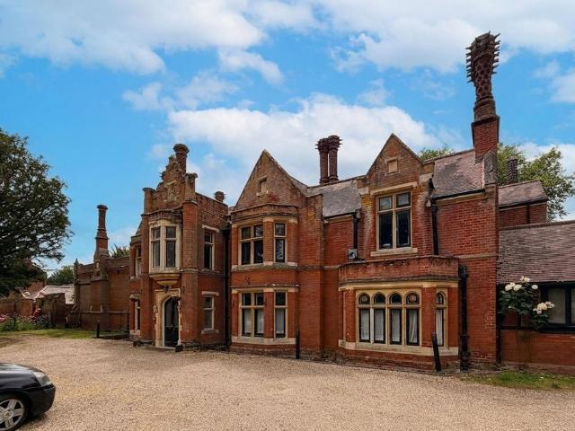 1 bedroom flat for sale
