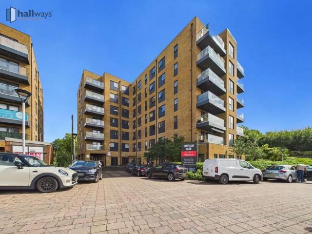 1 bedroom flat for sale