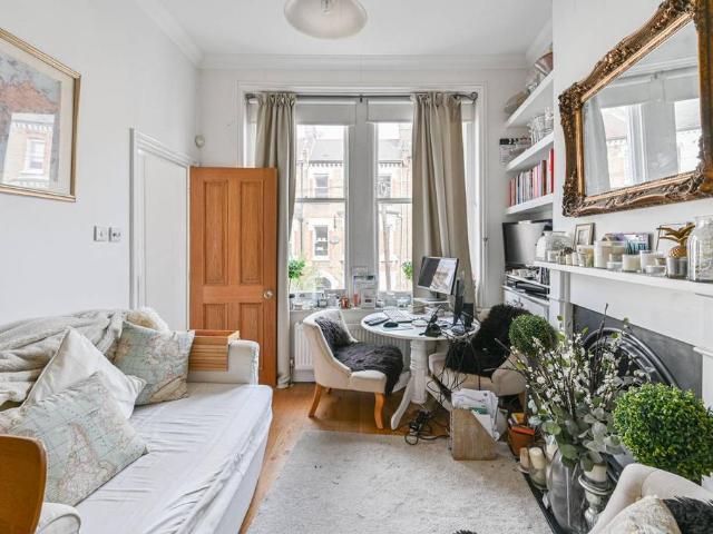 1 bedroom flat for sale