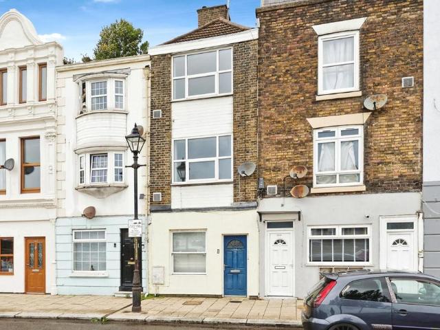 1 bedroom flat for sale