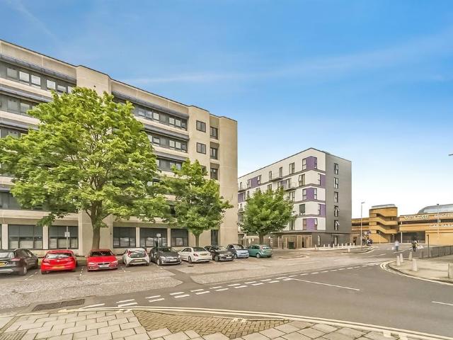 1 bedroom flat for sale