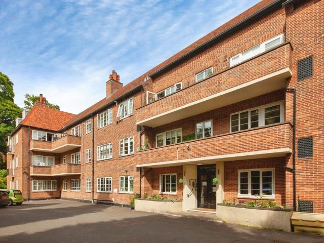 1 bedroom flat for sale