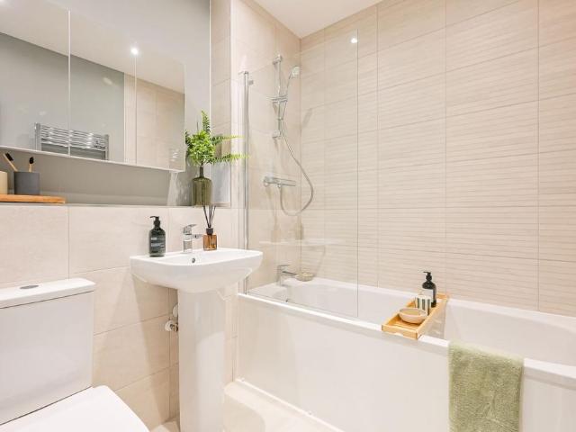 1 bedroom flat for sale
