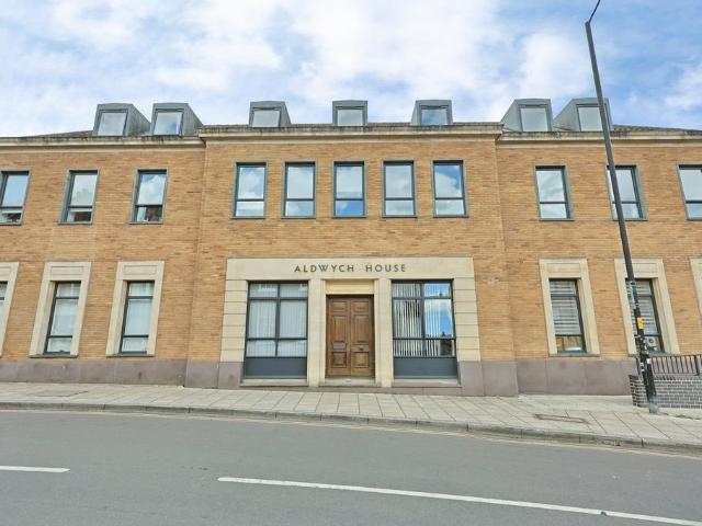 1 bedroom flat for sale