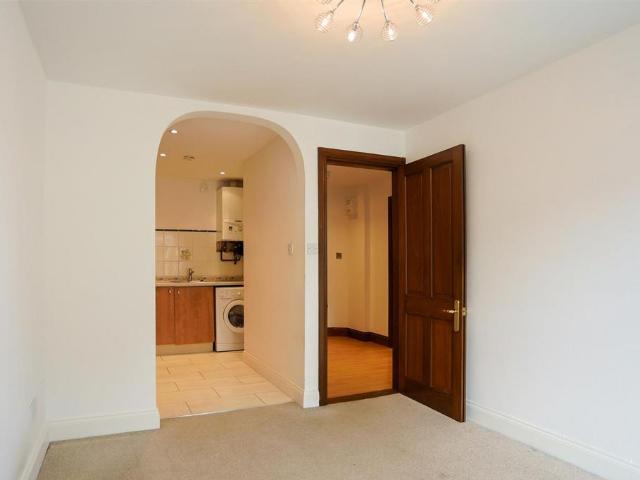 1 bedroom flat for sale