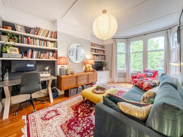 1 bedroom flat for sale
